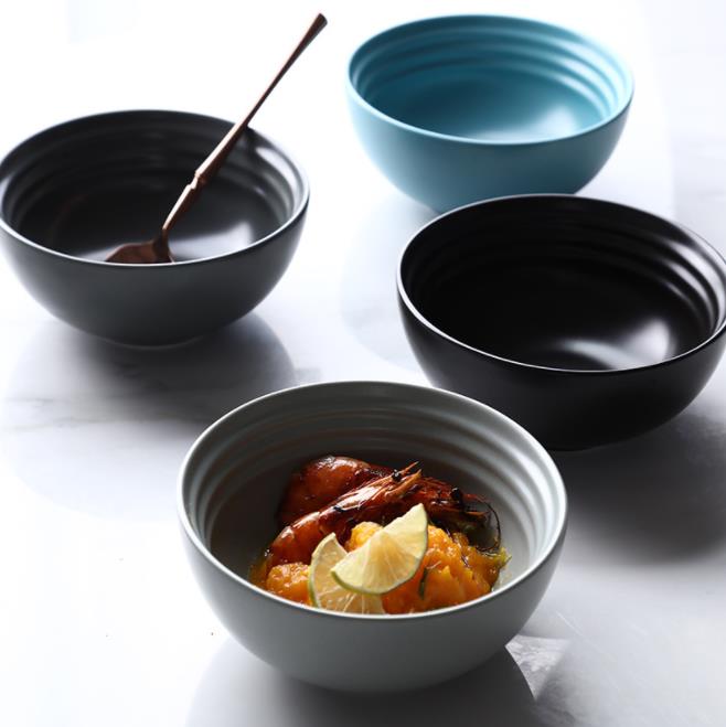 Creative solid color ceramic bowl